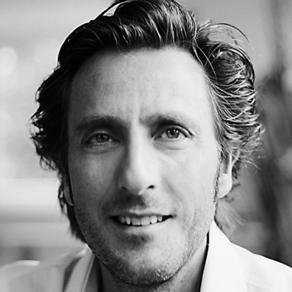 Roberto Sagna - Senior Art Director, Designer - Roberto Sagna Graphic ...