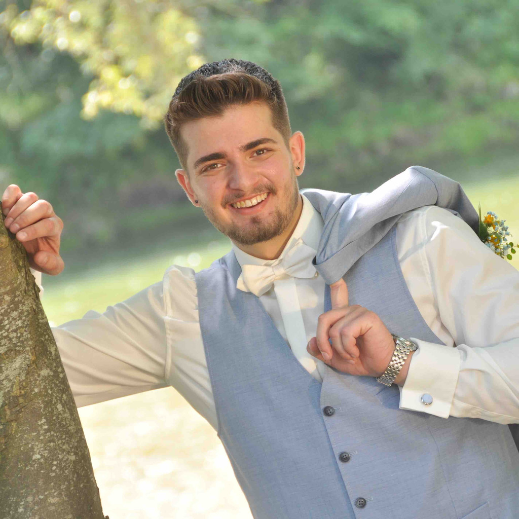 Hamed Gallenberger - Luftsicherheitskontrollpersonal - SGM ...