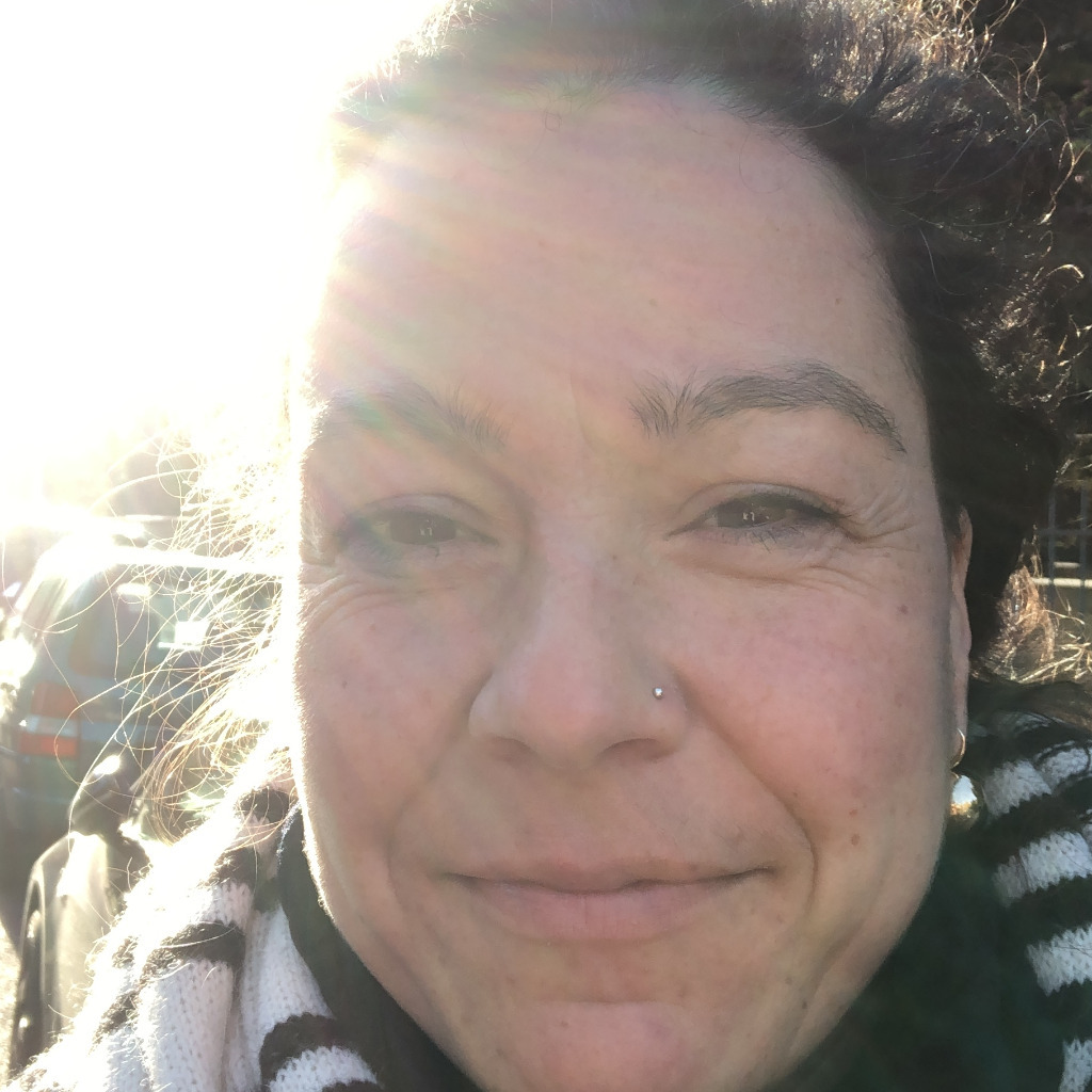 Caroline Hamann aus Dresden in der Personensuche von Das Telefonbuch