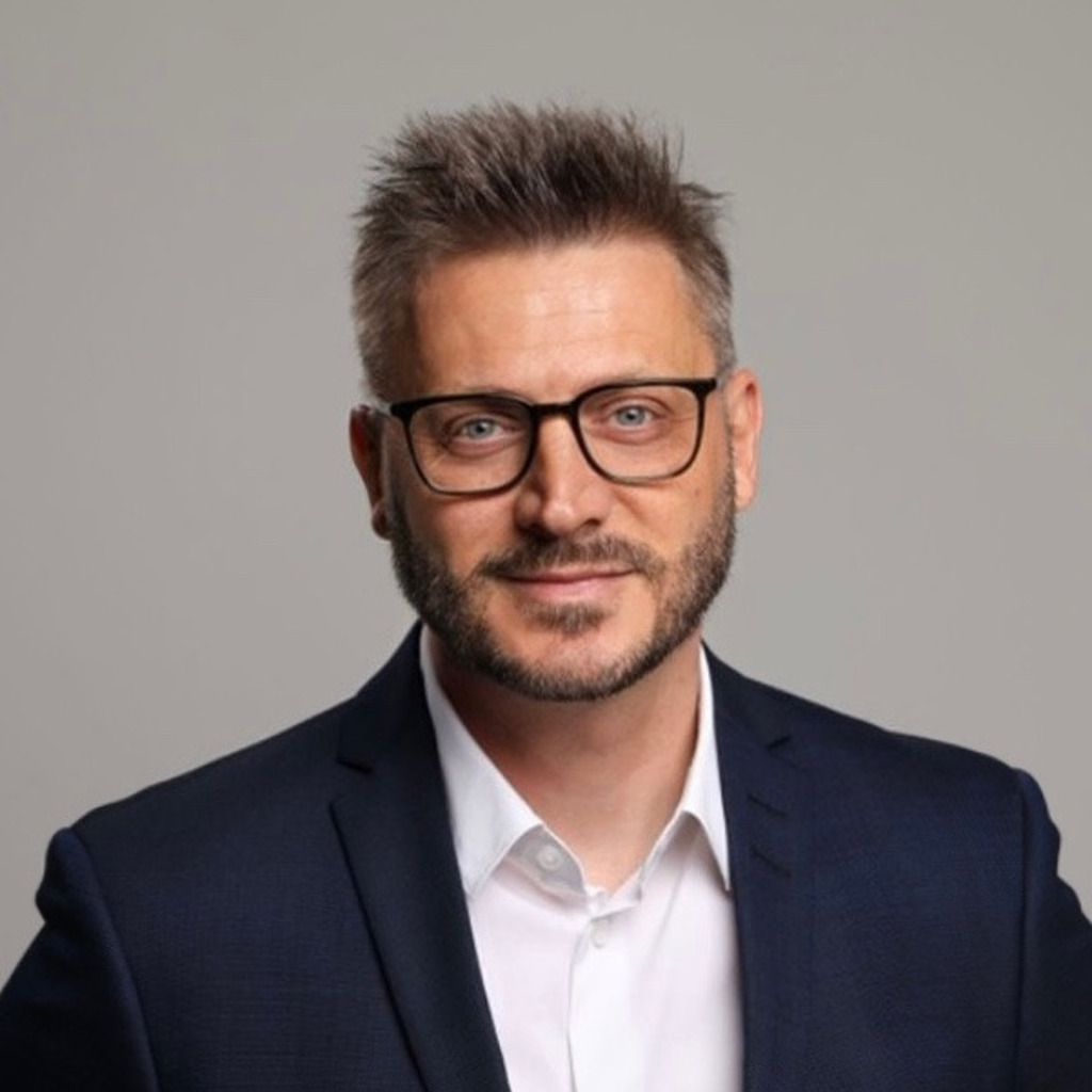 Marco Martin's Instagram, Twitter & Facebook on IDCrawl