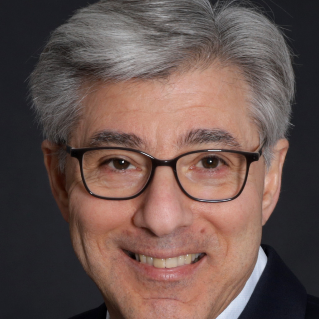 Nikos Andreadis - Rhetorikdozent und Moderator von ...