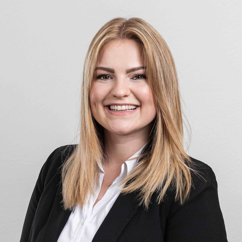 Rebecka Sarah Ritter - Kundenberaterin Empfang - Bernerland Bank AG | XING