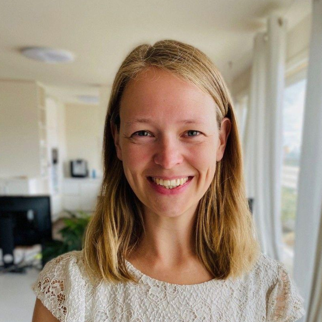 Andrea Siebert - Content-Manager - Holmes Place Deutschland | XING