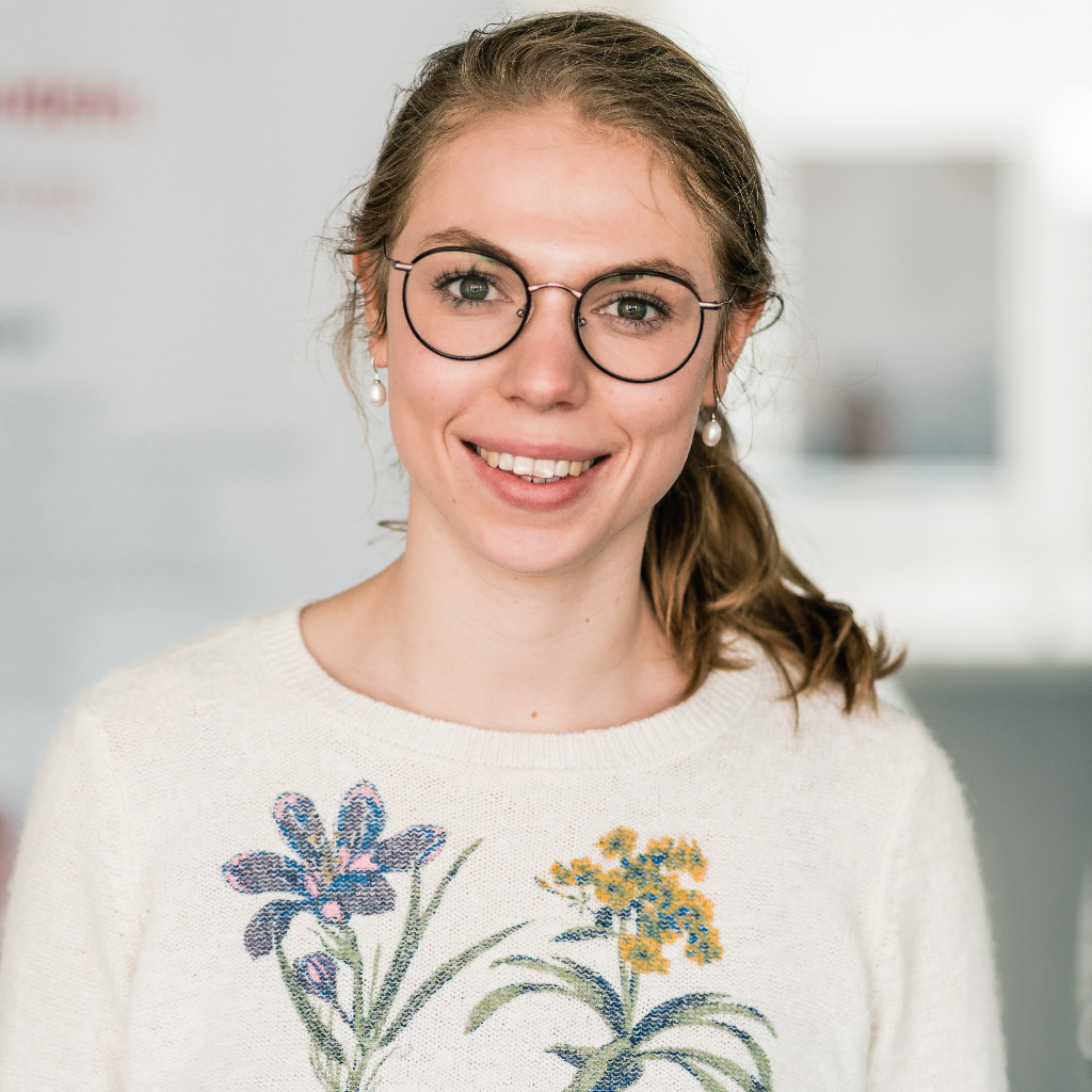 Sarah Reimer's Instagram, Twitter & Facebook on IDCrawl