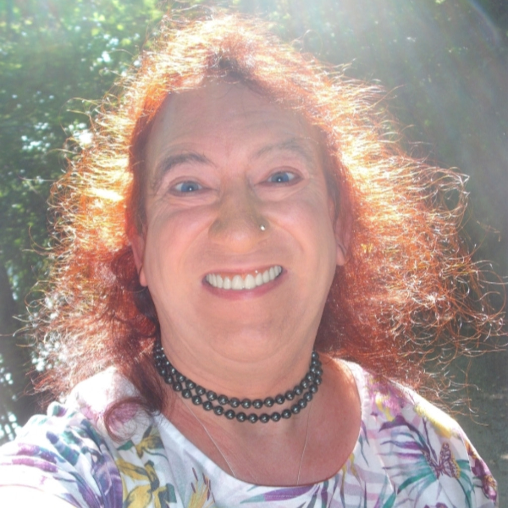 CHRIS URAY - Author - Radio LORA München | XING