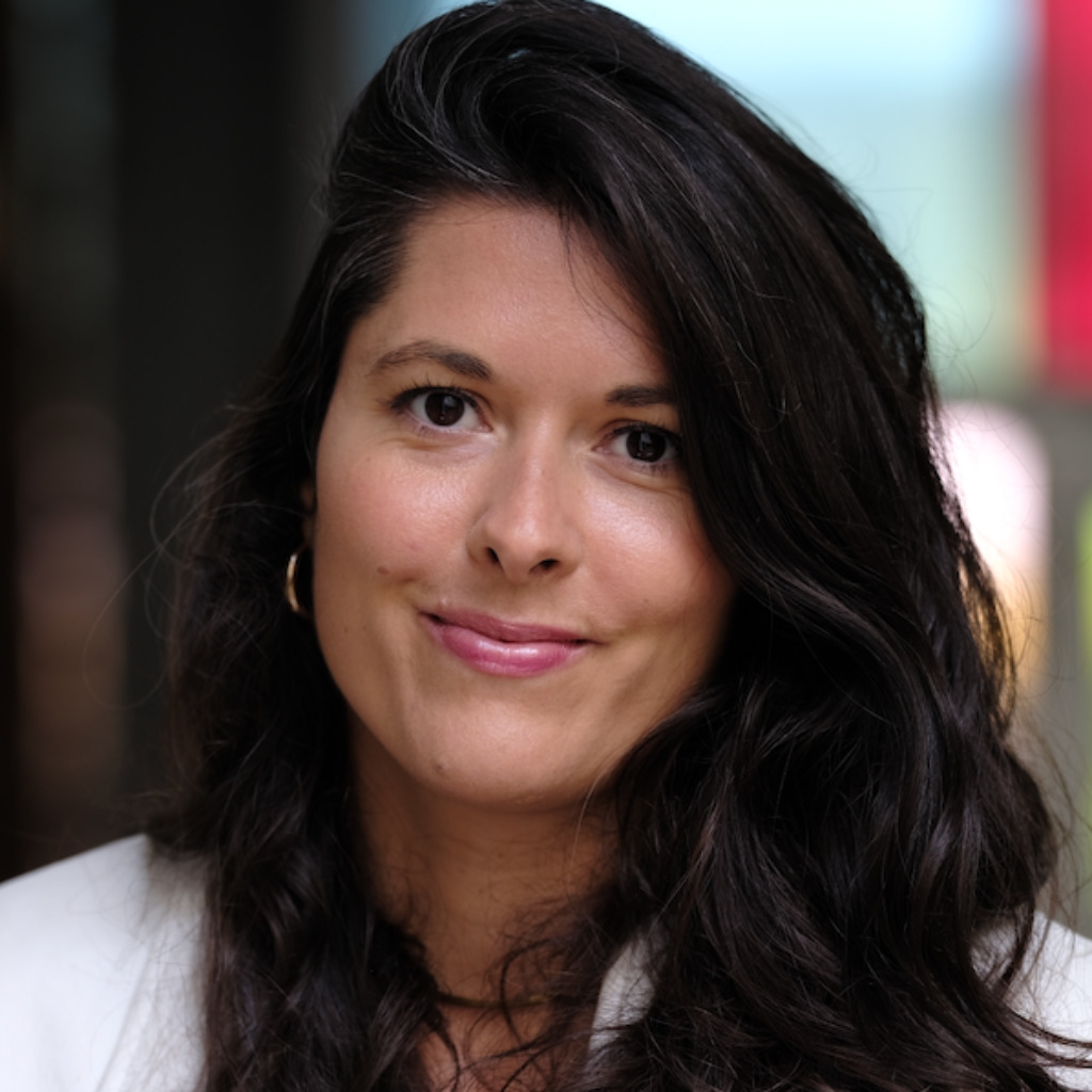 Deborah Caulet - Director of People & Culture - Blinkist | XING