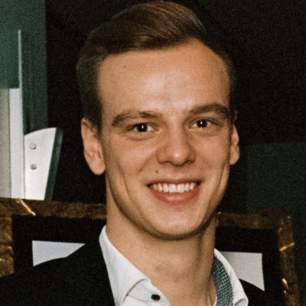 Daniel Schlund's Instagram, Twitter & Facebook on IDCrawl