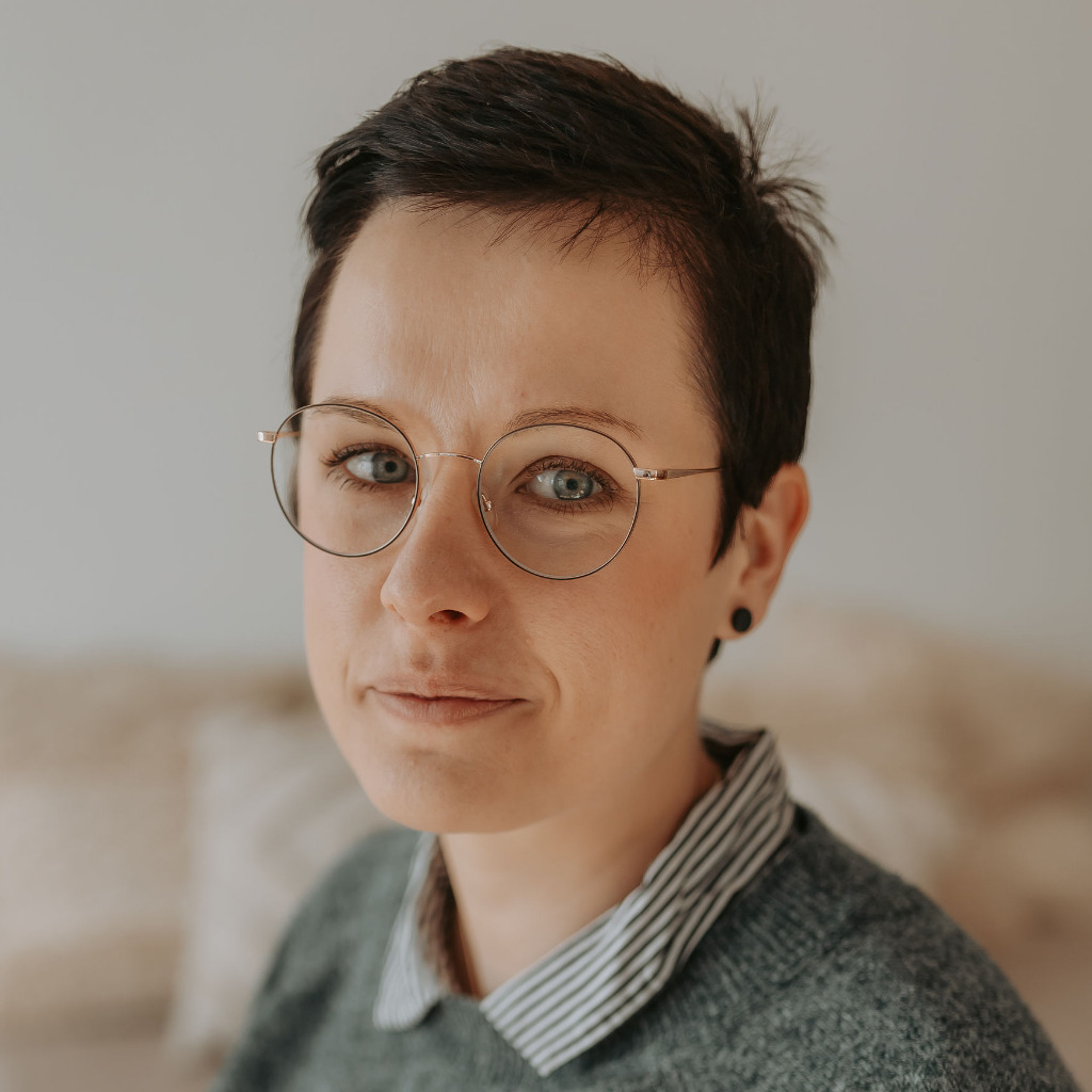 Maria Block's Instagram, Twitter & Facebook on IDCrawl