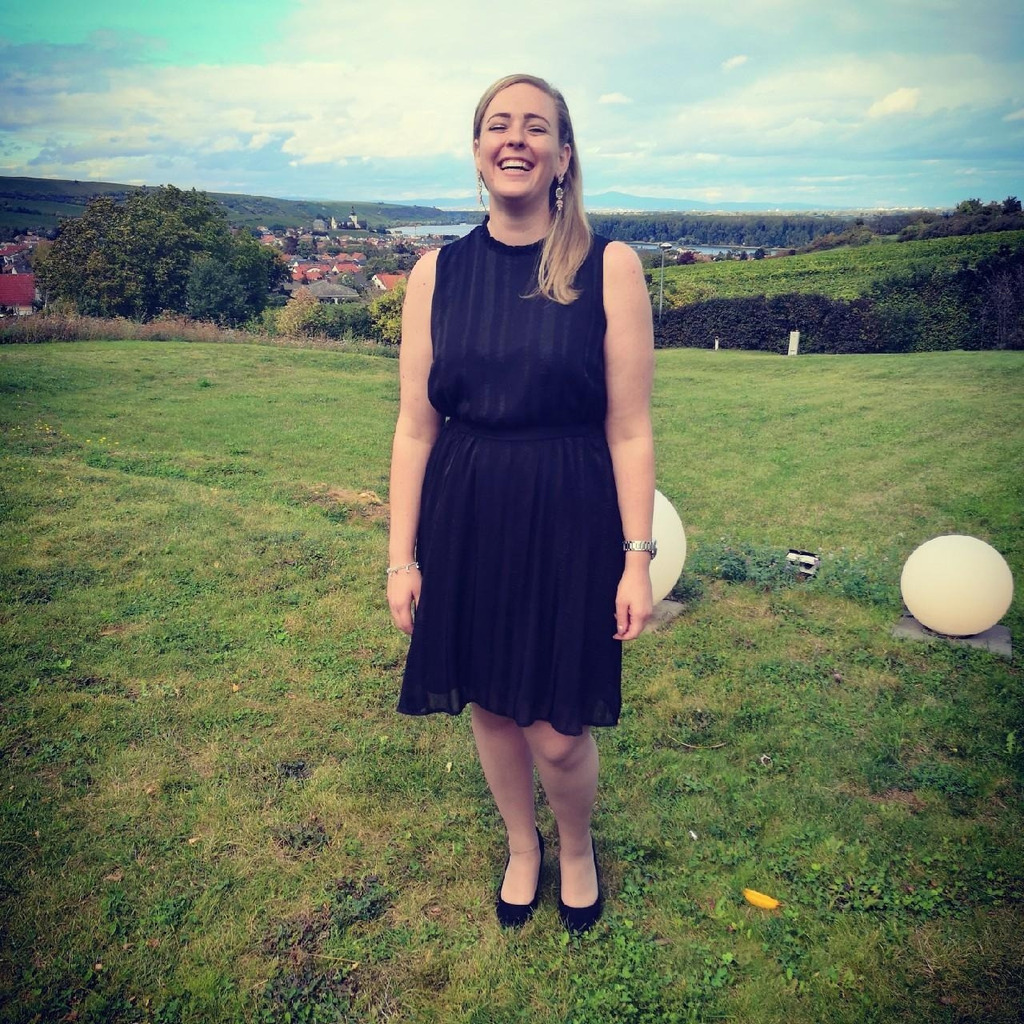 Julia Haack (Käsesommeliére) - Abteilungsleitung Bedienungsbereich ...