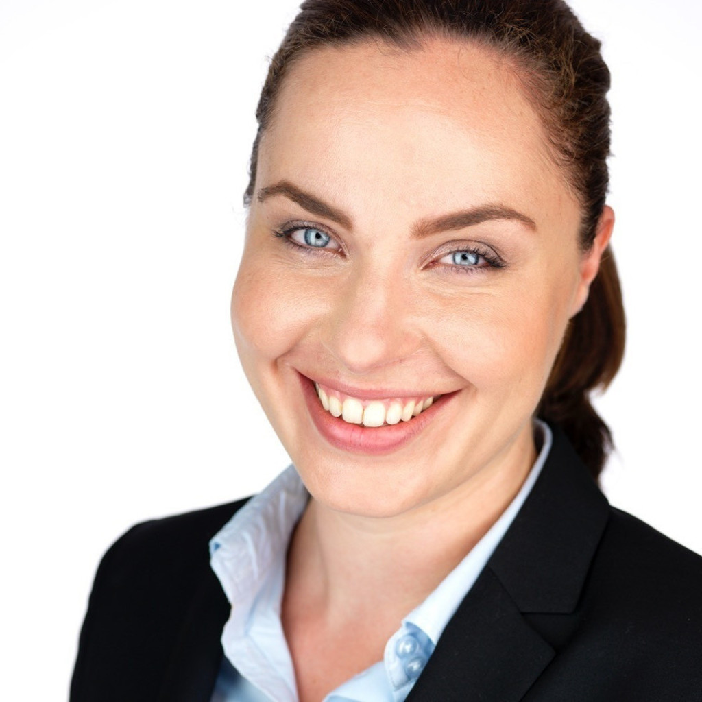 Clarissa Handtrack - SIS Finance - Roche Diagnostics International AG ...