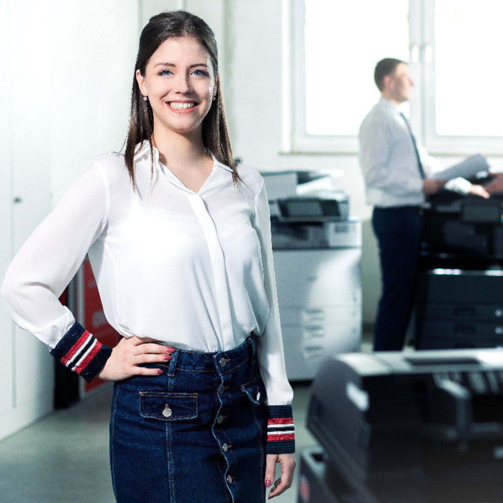 Olivia Büchele - Vertriebsmitarbeiterin - H-CS GmbH Hand-Crafted Solutions | XING