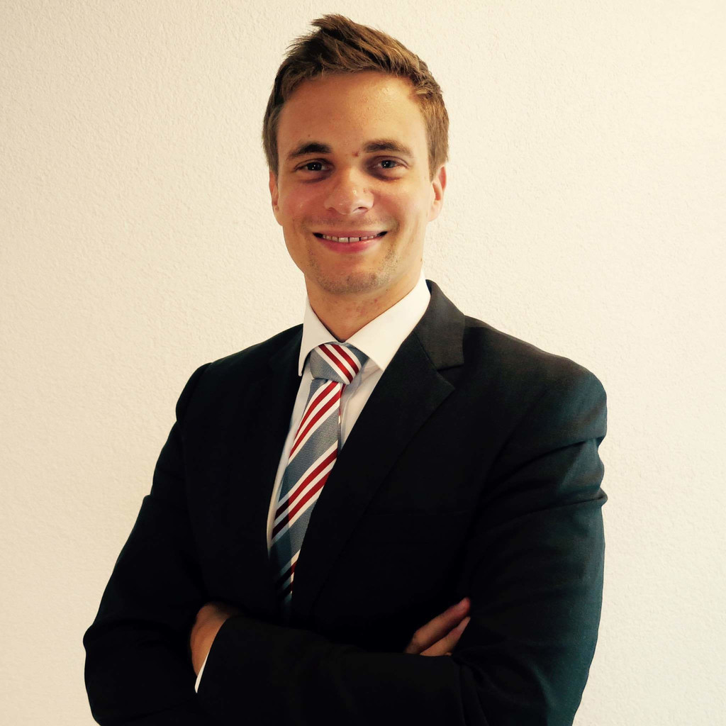 Thorsten Becker - Teamleiter Licht & Sichtsysteme Taycan - Porsche AG ...