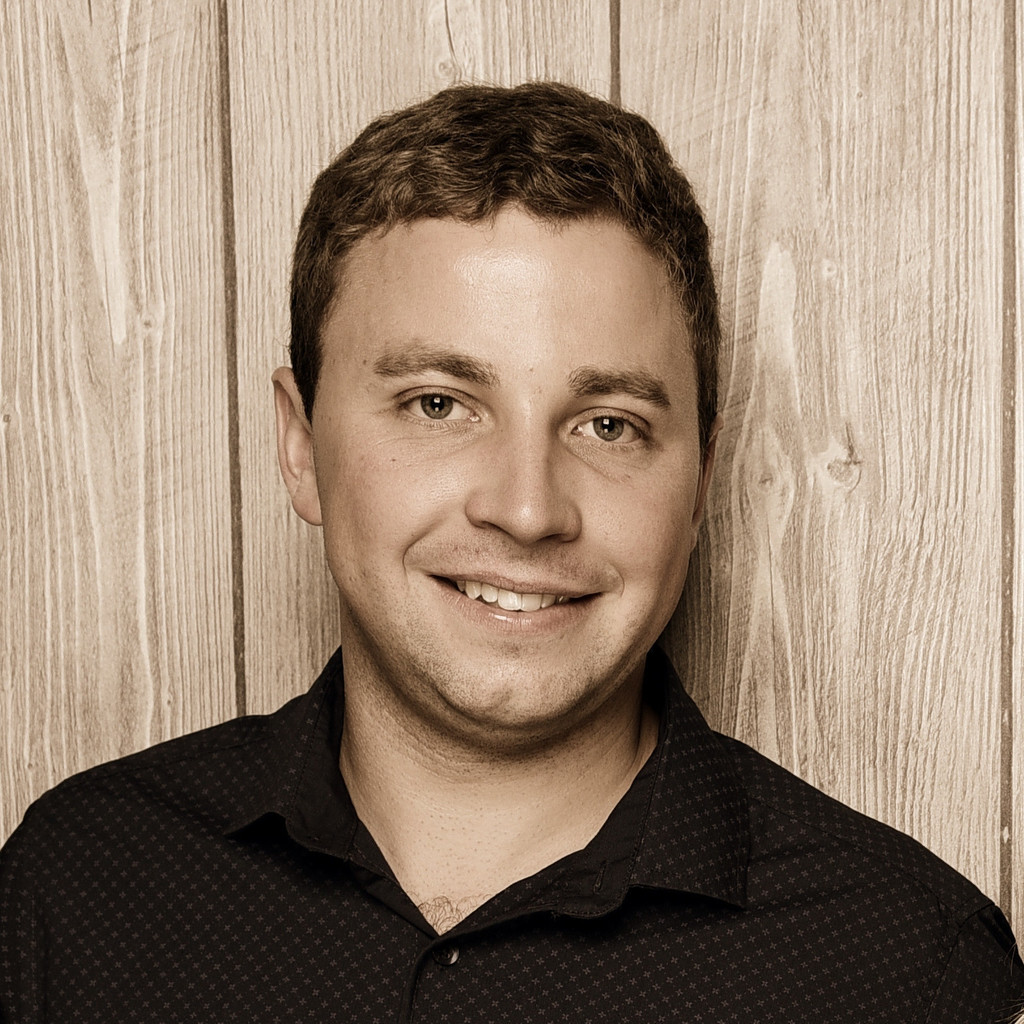 Kevin Mahn - Einsatzleiter Wasserrettung - Bayrisches Rotes Kreuz | XING