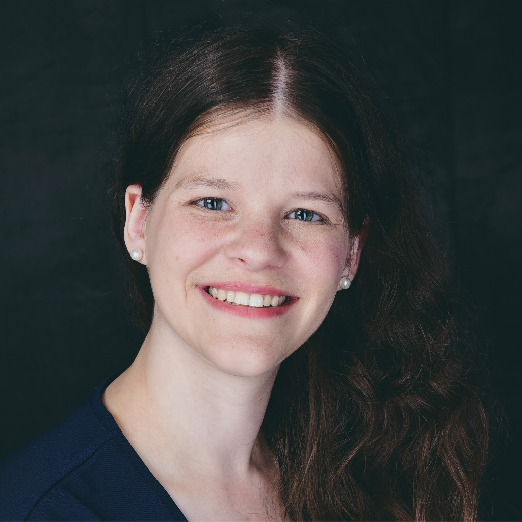 Kathrin Backmeier - IT-Projektleiterin - data experts gmbh | XING