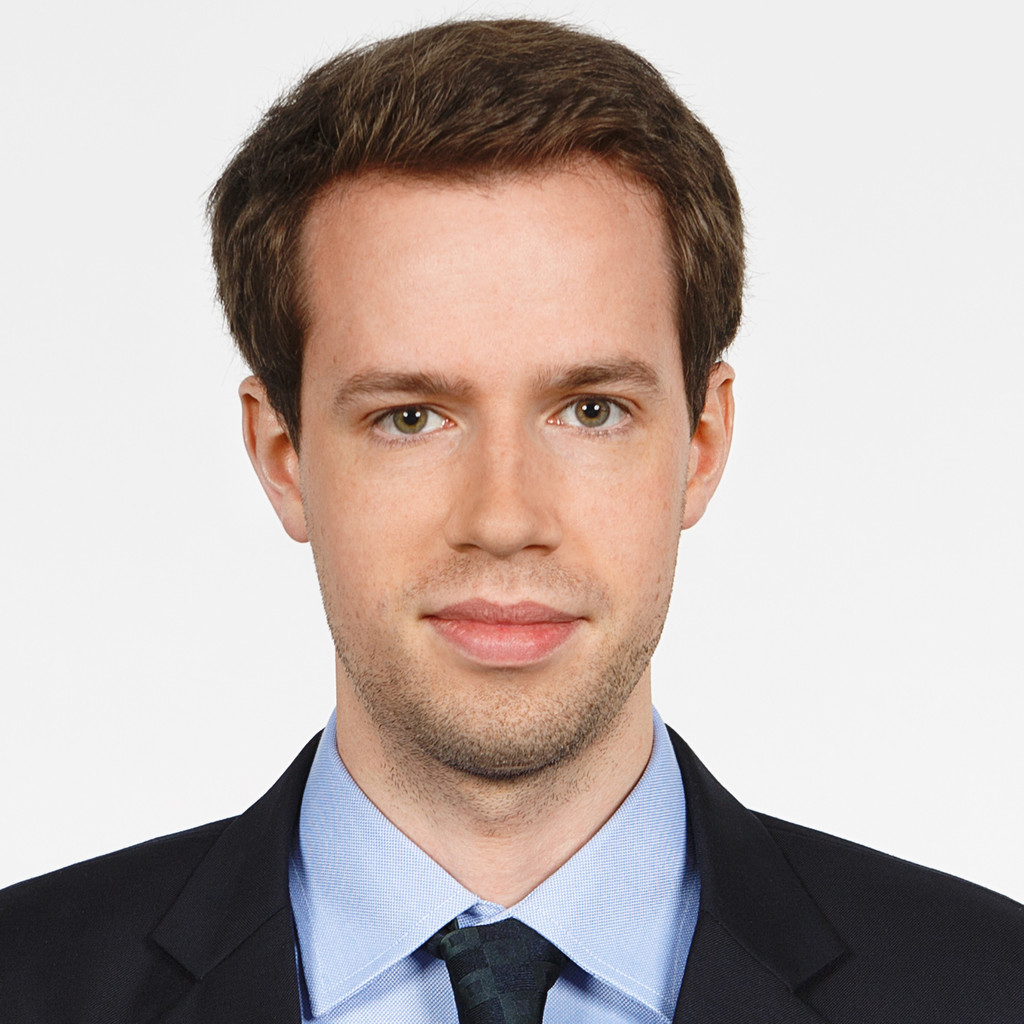 Julian Scheffler - Manager Financial Funds - MBB SE | XING