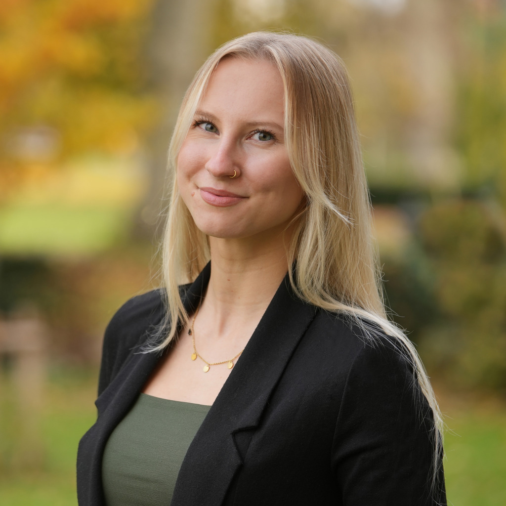 Natalie Löbert - Teamassistentin / Privat Banking Assistant - Quirin ...