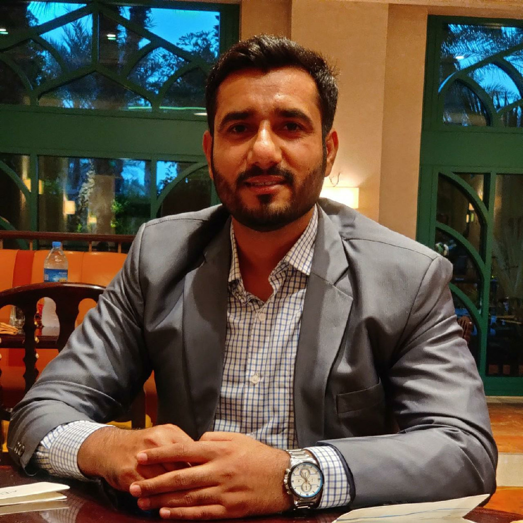 Zeeshan Akhtar: Ausbildung und Berufserfahrung | XING