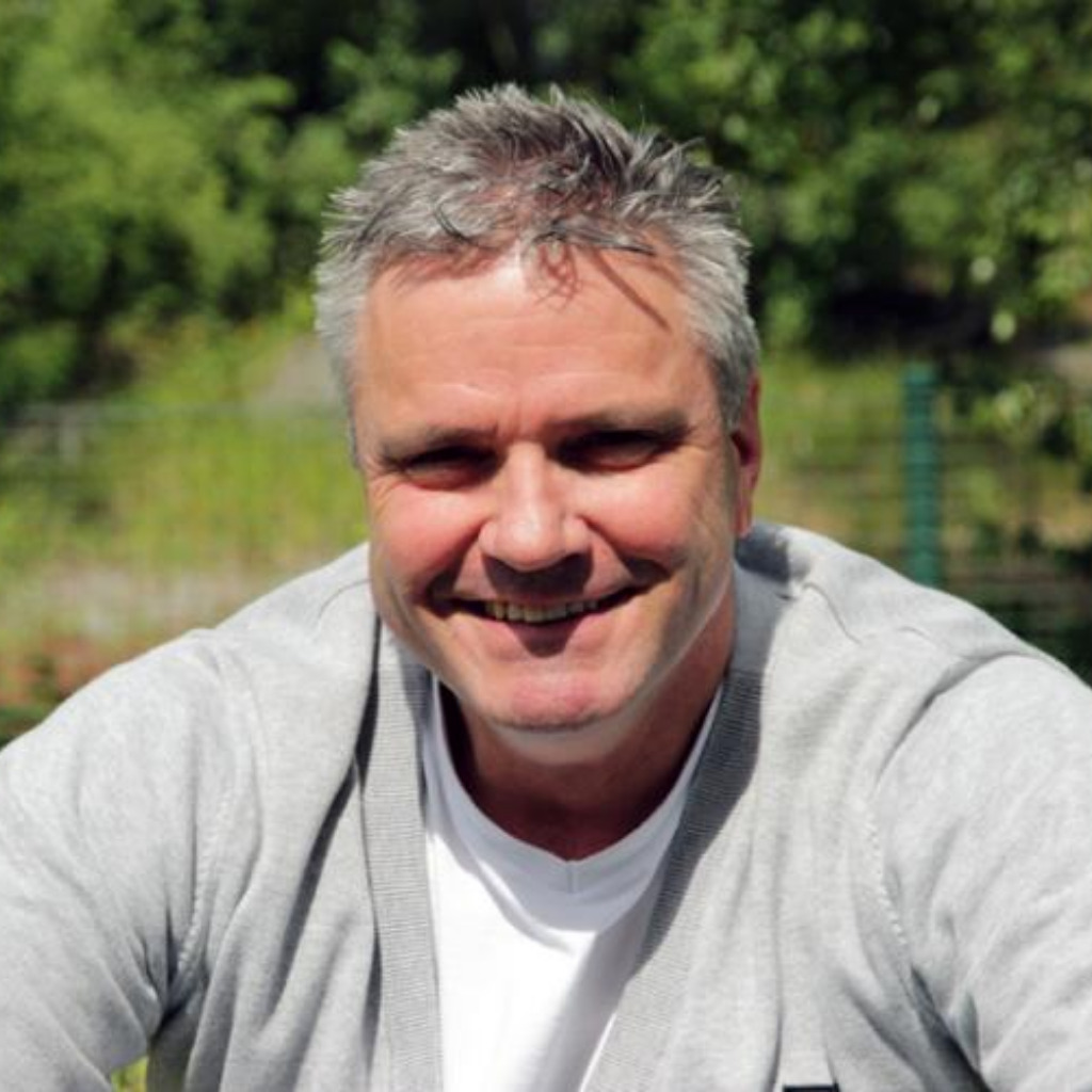 Terrence Troesch: Ausbildung und Berufserfahrung | XING