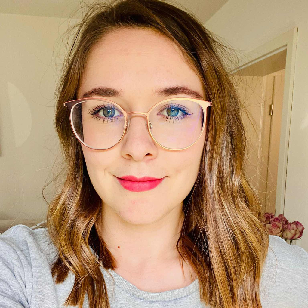 Kim Kaiser's Instagram, Twitter & Facebook on IDCrawl