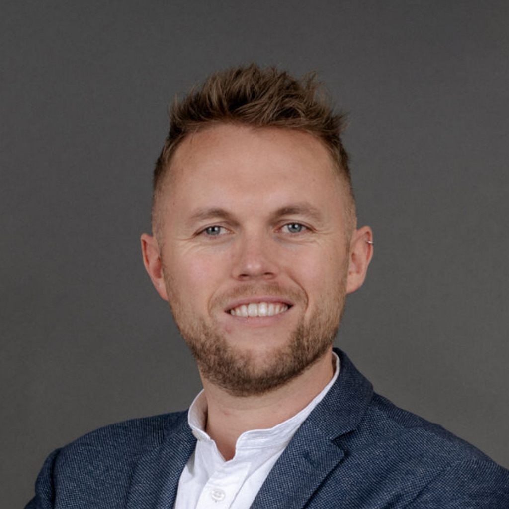 Manuel Engesser - Geschäftsführer OHG - AXA Regionalvertretung Engesser ...