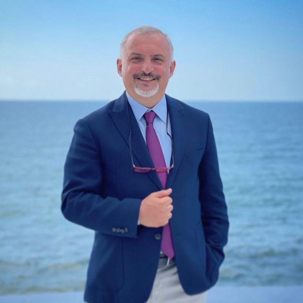 Dr. Clinch David - Business Manager - Frankfurt School of Finance ...