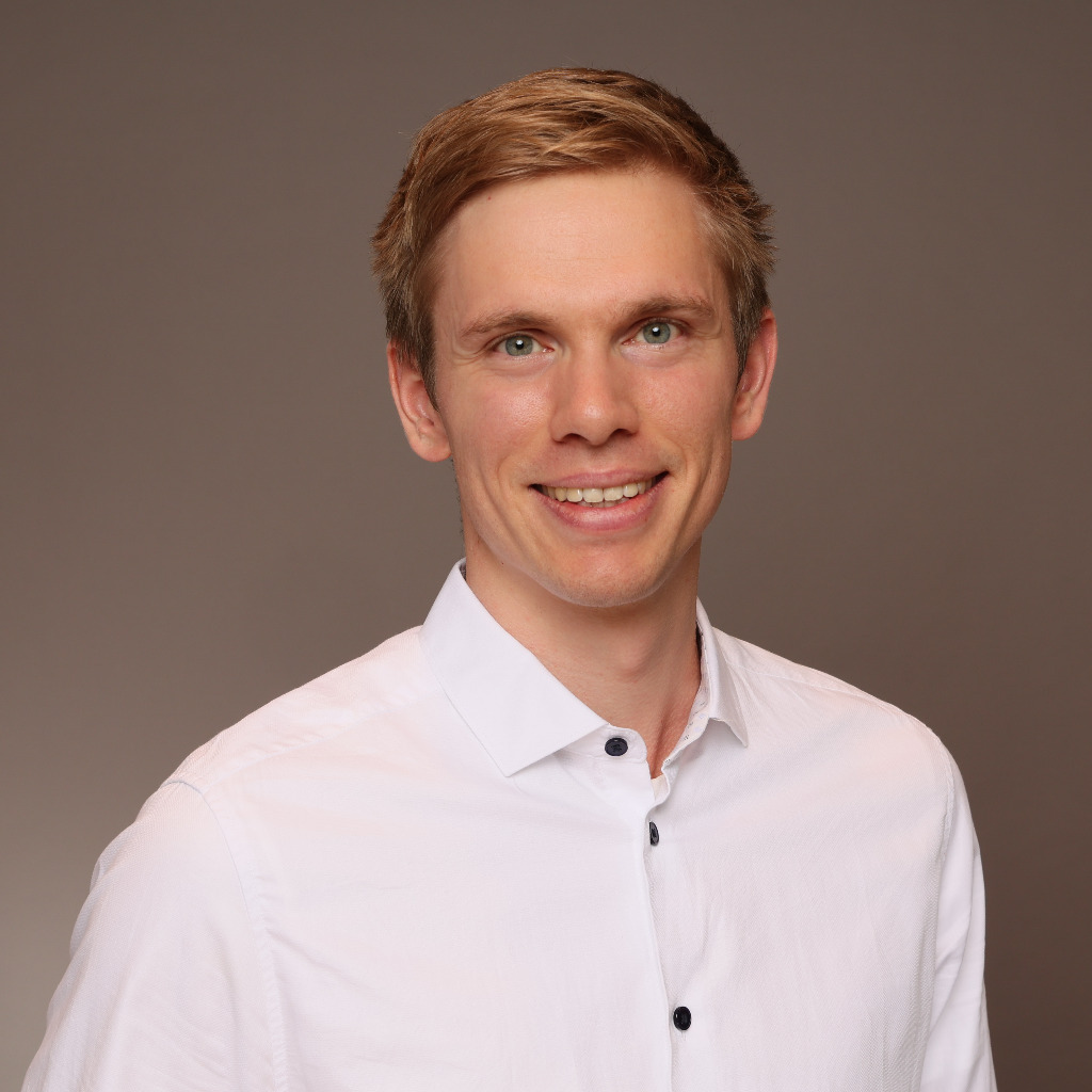 Maximilian Heeg - Business Intelligence Specialist - J. Bauer GmbH & Co. KG | XING