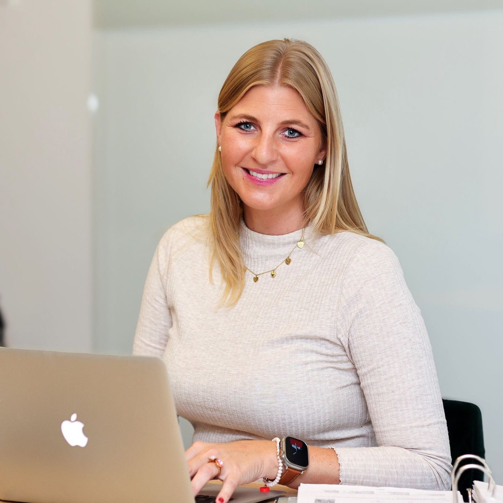 Desiree Bollmeyer - Inhaberin/Geschäftsführerin - RK Autowelt Werl GmbH ...