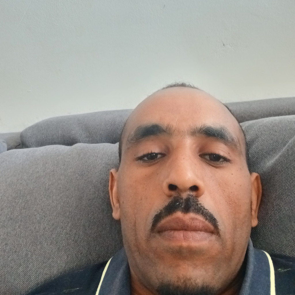 Netserab Tesfay - Elektroniker für energie und gebäudetechnik - Beuer ...