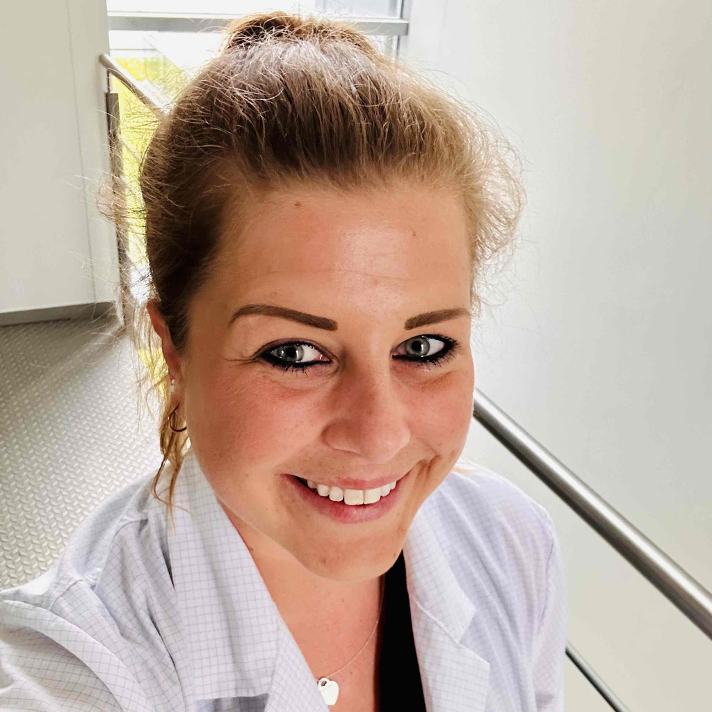 Veronika Müller - Key Account Manager Mobility & EMS - Christian Koenen ...