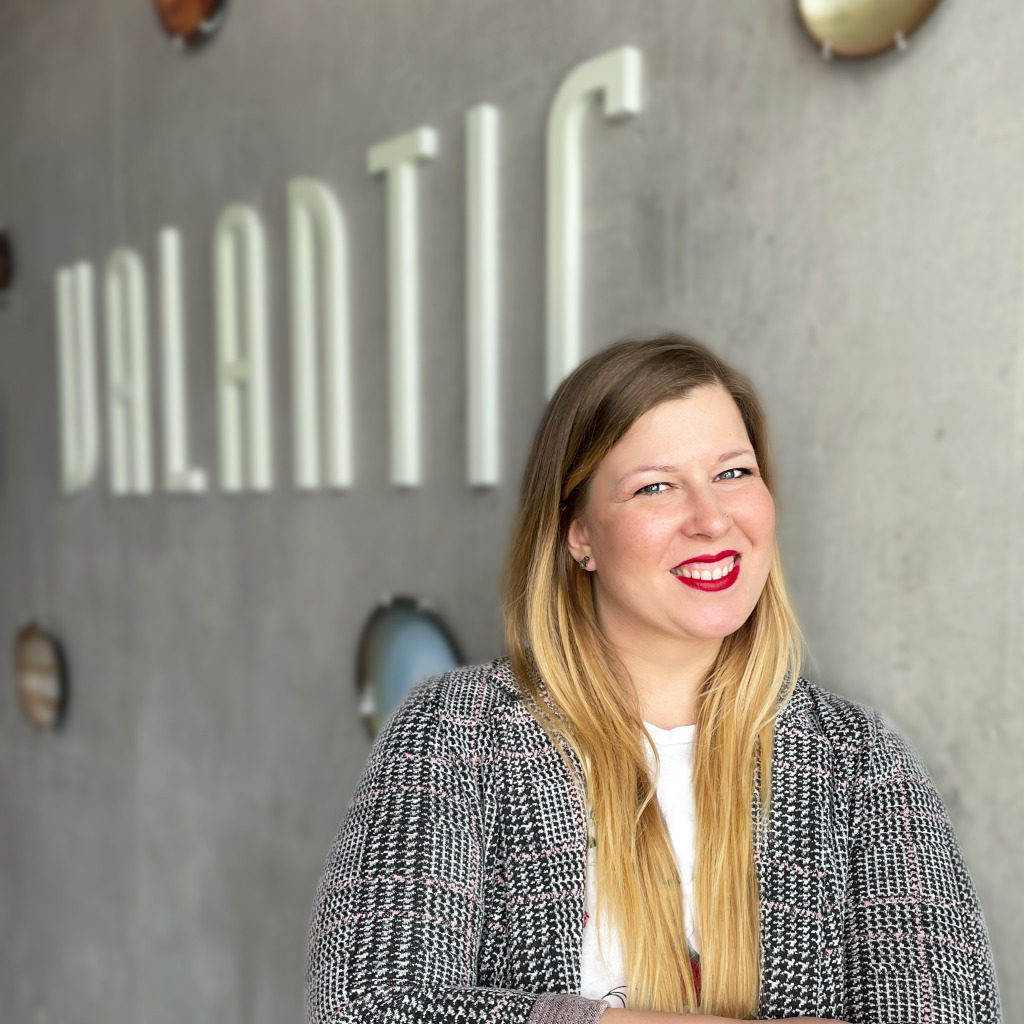 Agnes Toth - Manager Internal Communications - Rheinmetall | XING