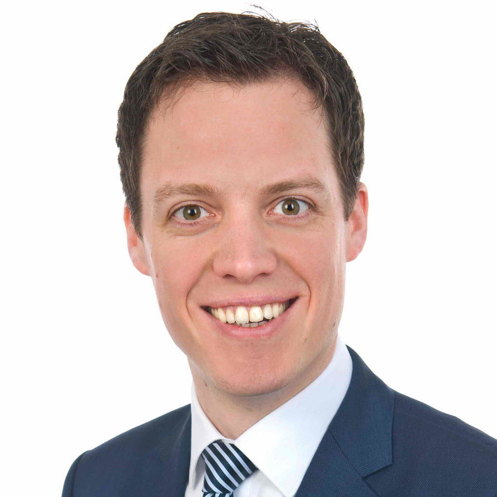 Simon Solbach - Senior Consultant - PwC PricewaterhouseCoopers AG ...
