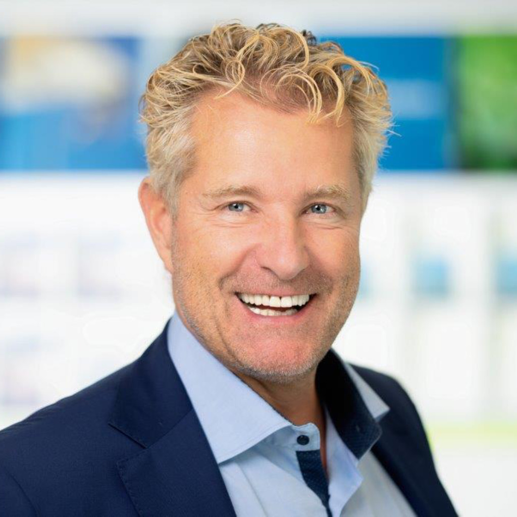 Dr. Thomas Portz - Head Government Affairs - Abbott | XING