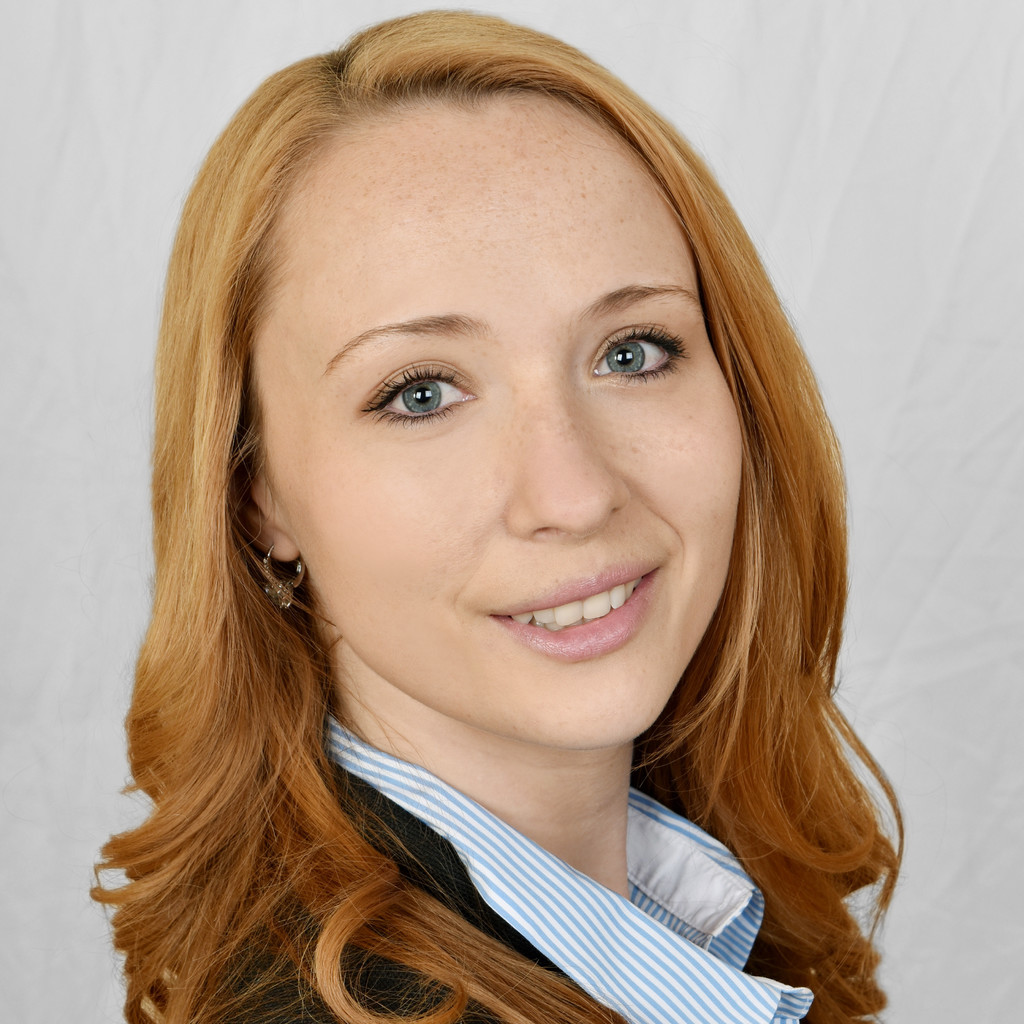 Anna Bauer - Expert People Marketing & Social Media - BHS Corrugated ...