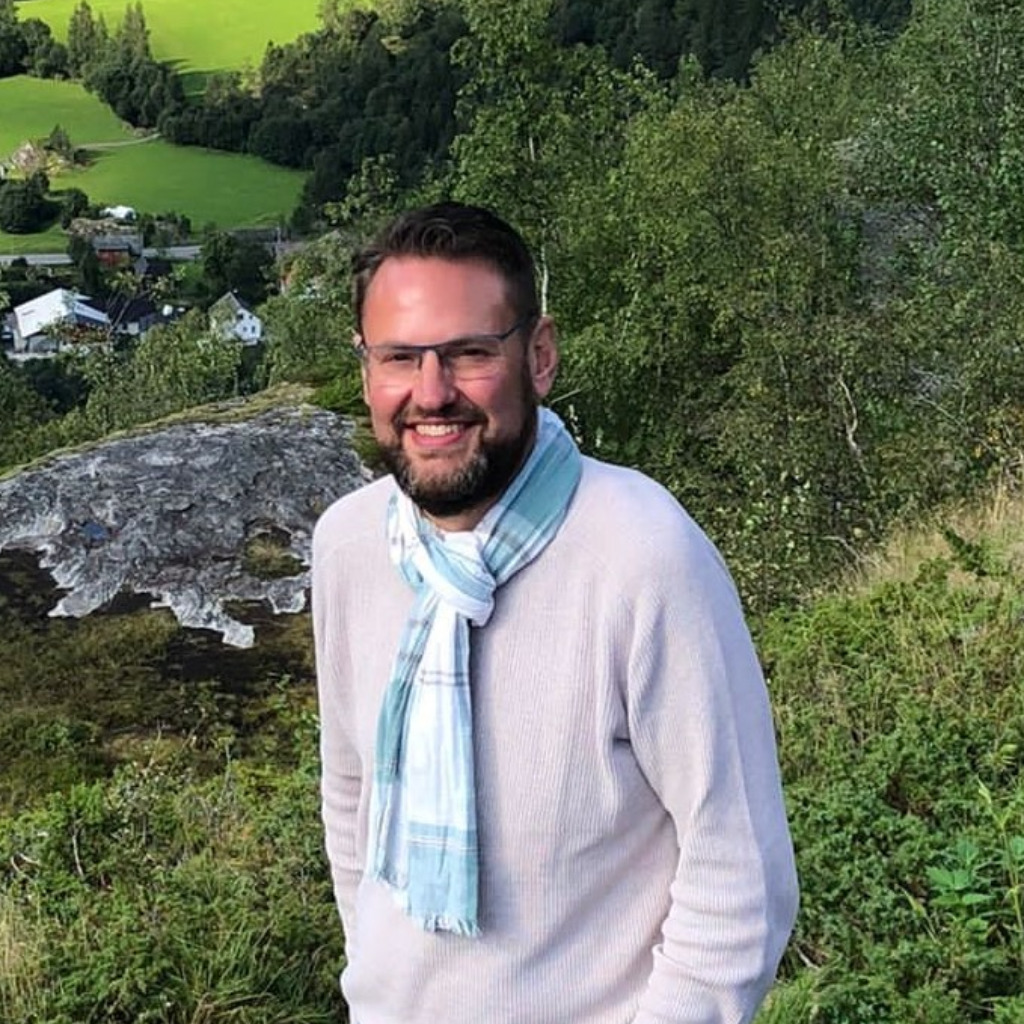 Michael Cordes - Team Leader HR Service Payroll - DMK Deutsches ...