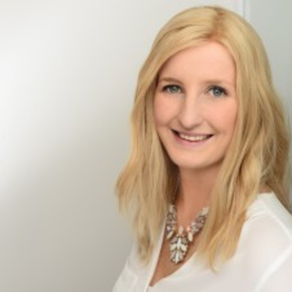 Simone Martens - Key Account Managerin regional pharmacy - DR. KADE ...