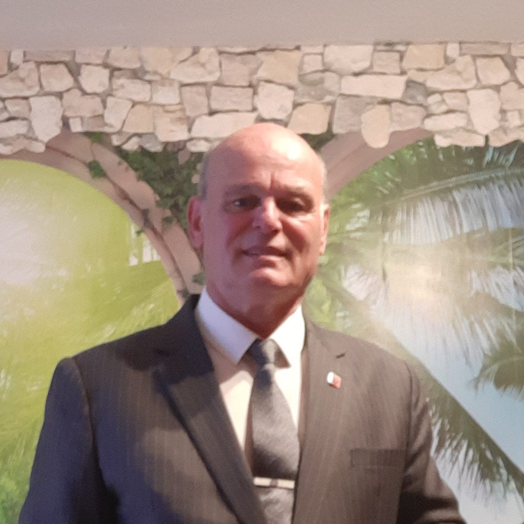 Dr.h.c. Manfred Florian Welker - Interntl.,Repräsentant/www.bwa ...