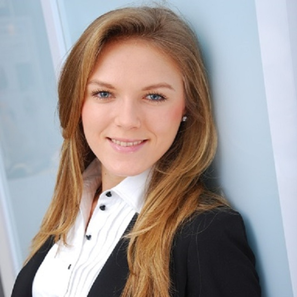 Anna Ochal - Junior Product Manager - Maxim Markenprodukte GmbH & Co ...