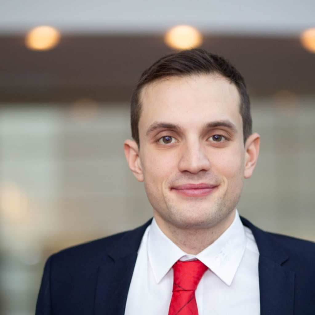 Michael Hahn - Technology Field Manager für mobile Assistenzsysteme ...