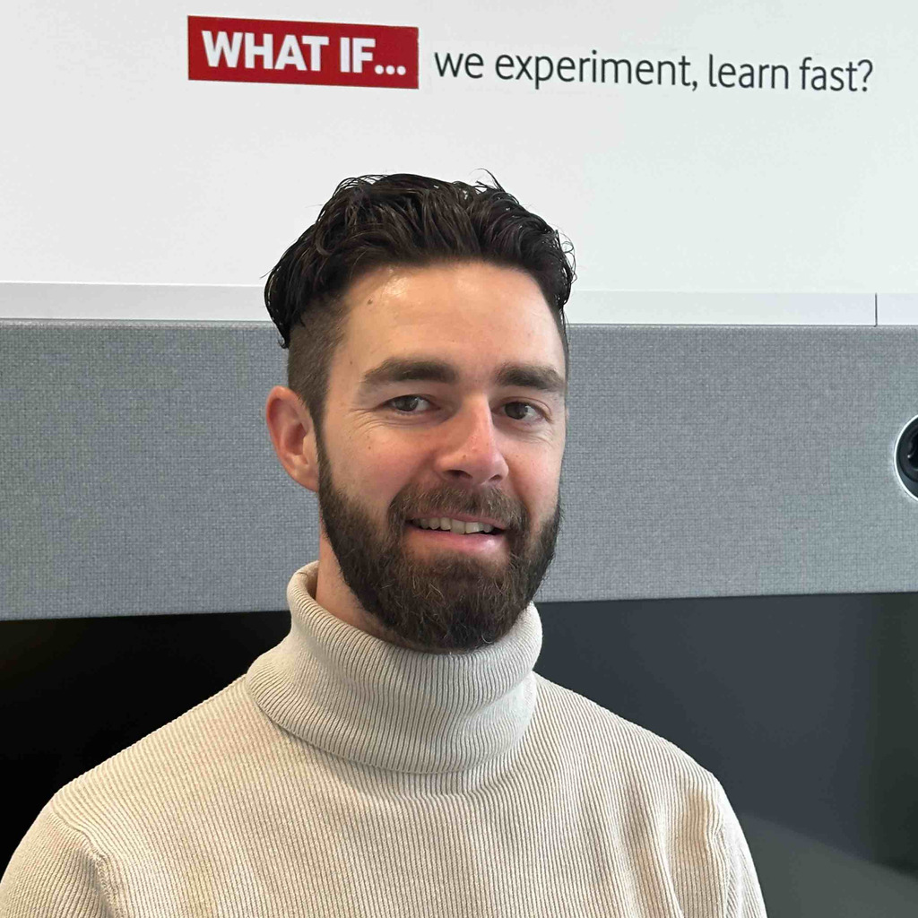 Alex Vennemann - Senior Account Manager - Vodafone GmbH | XING