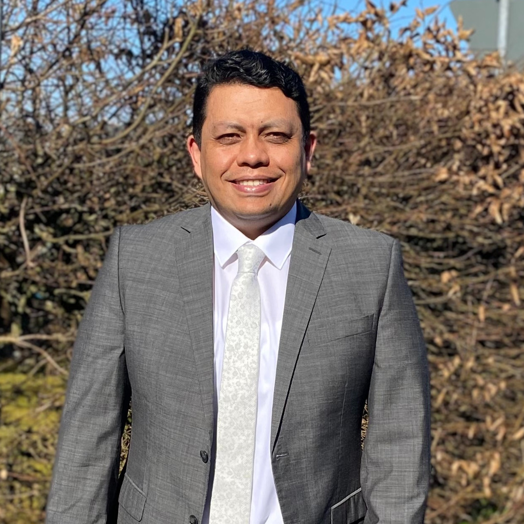 Dipl.-Ing. Ricardo Ruiz - Systemingenieur - Fresenius Medical Care | XING