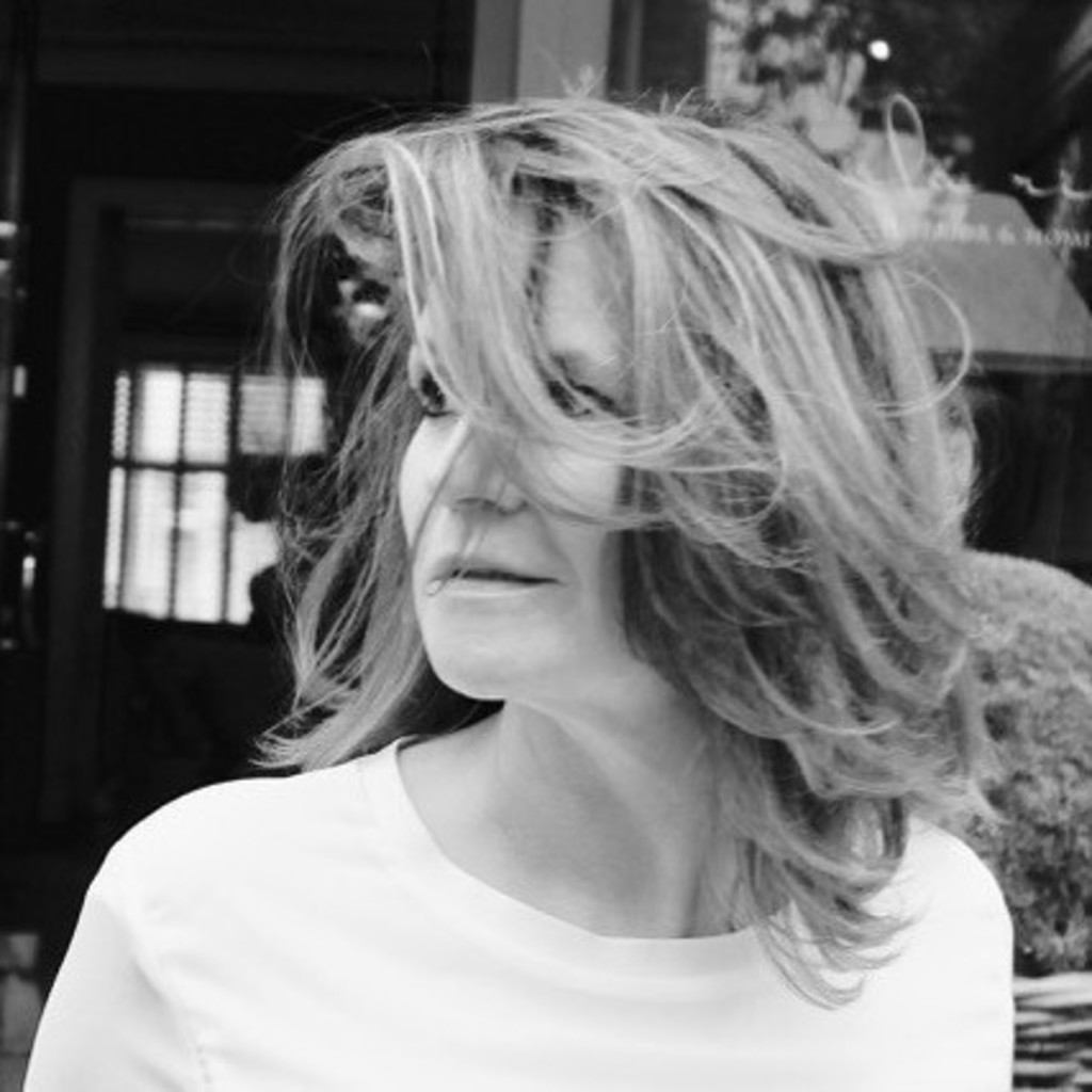 Angela Rix - angela rix - INTERIOR SHOWROOM / STORE BERLIN | XING