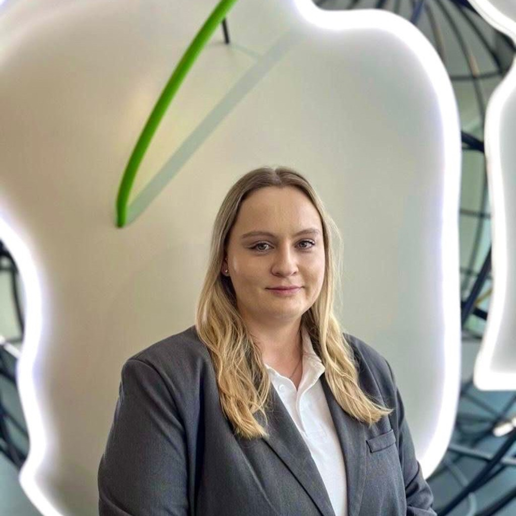 Michelle Ditz - Sachbearbeiterin Complaint Support Management - U.I ...