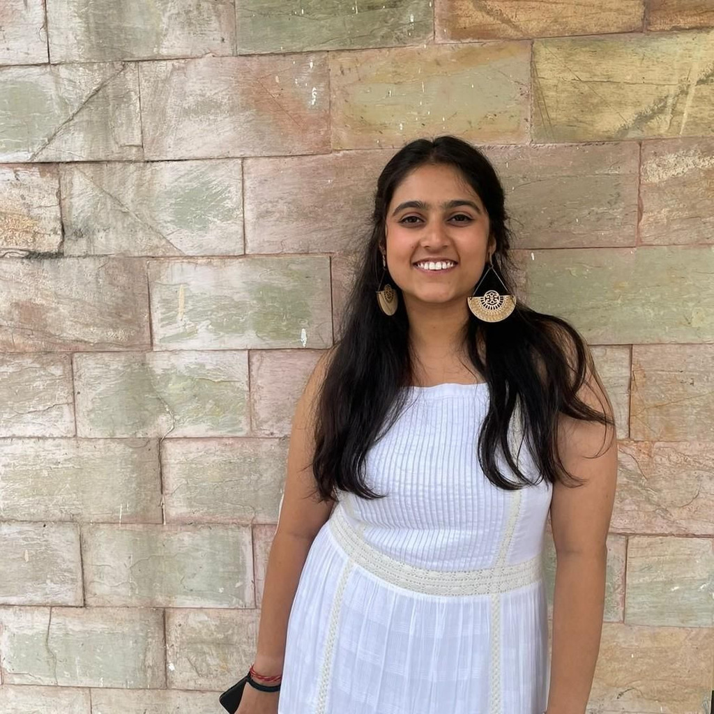 Anushree Gupta - masters of fashion Management - National Institute of ...