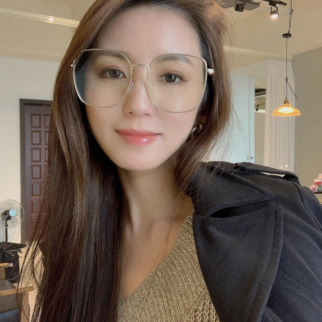 June Martin - Regional Vice President - Tesla | XING