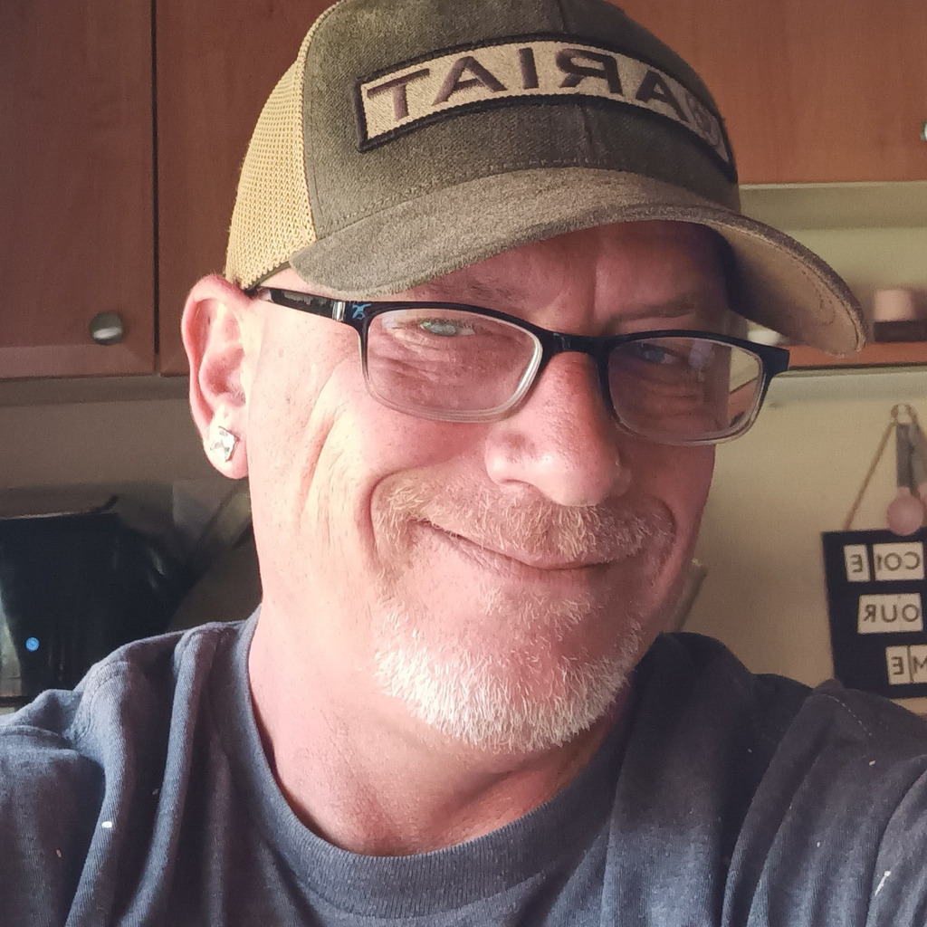 Michael Roe - Carpenter - Mike emmnit | XING