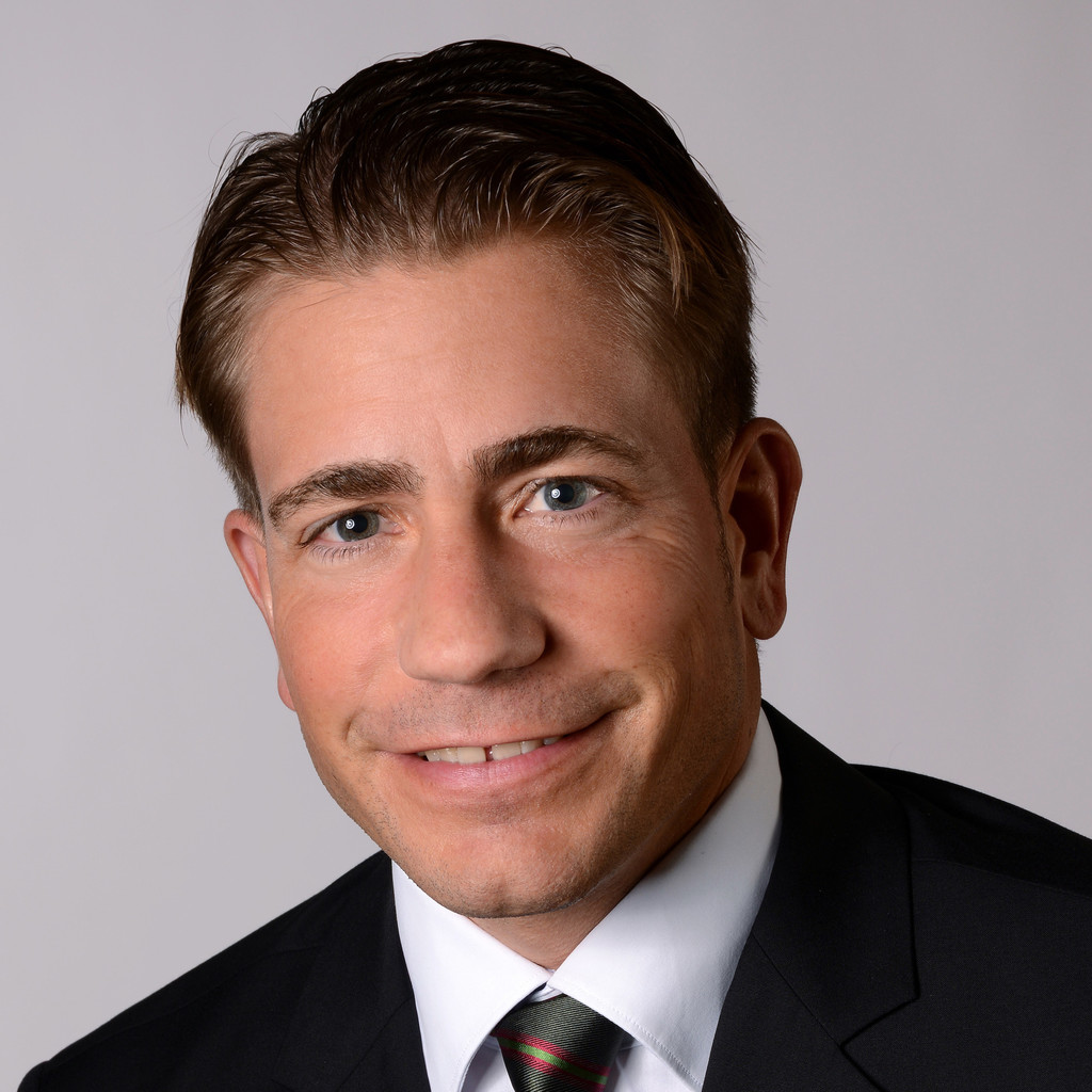 Thomas Hasler - Vermögensberater / AWM - AZEK | XING