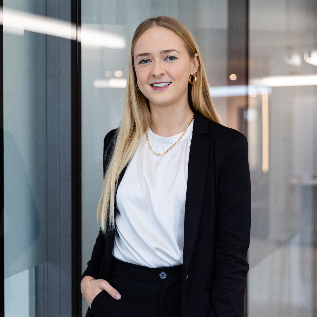 Sabrina Sperlich - Senior Consultant - acterience management partners ...