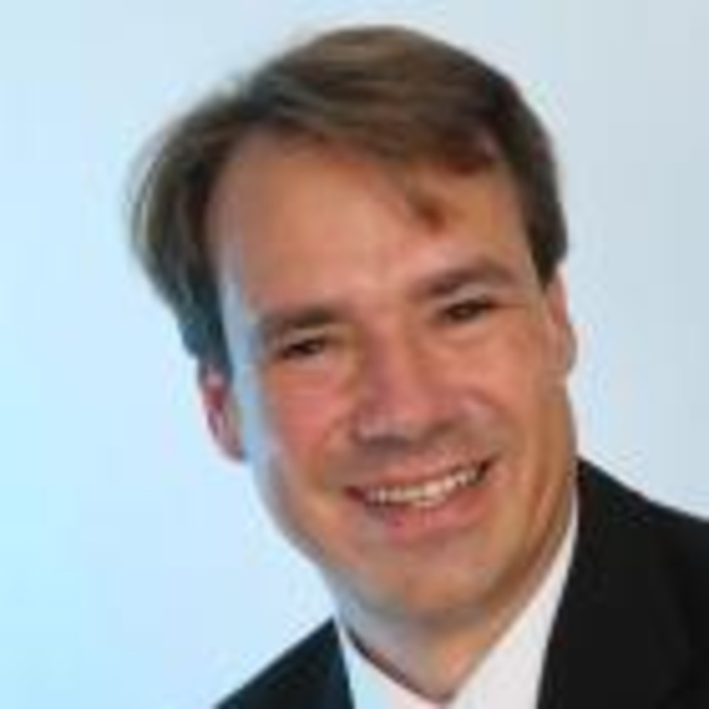 Dr. Thomas Bauer: Senior Manager | XING