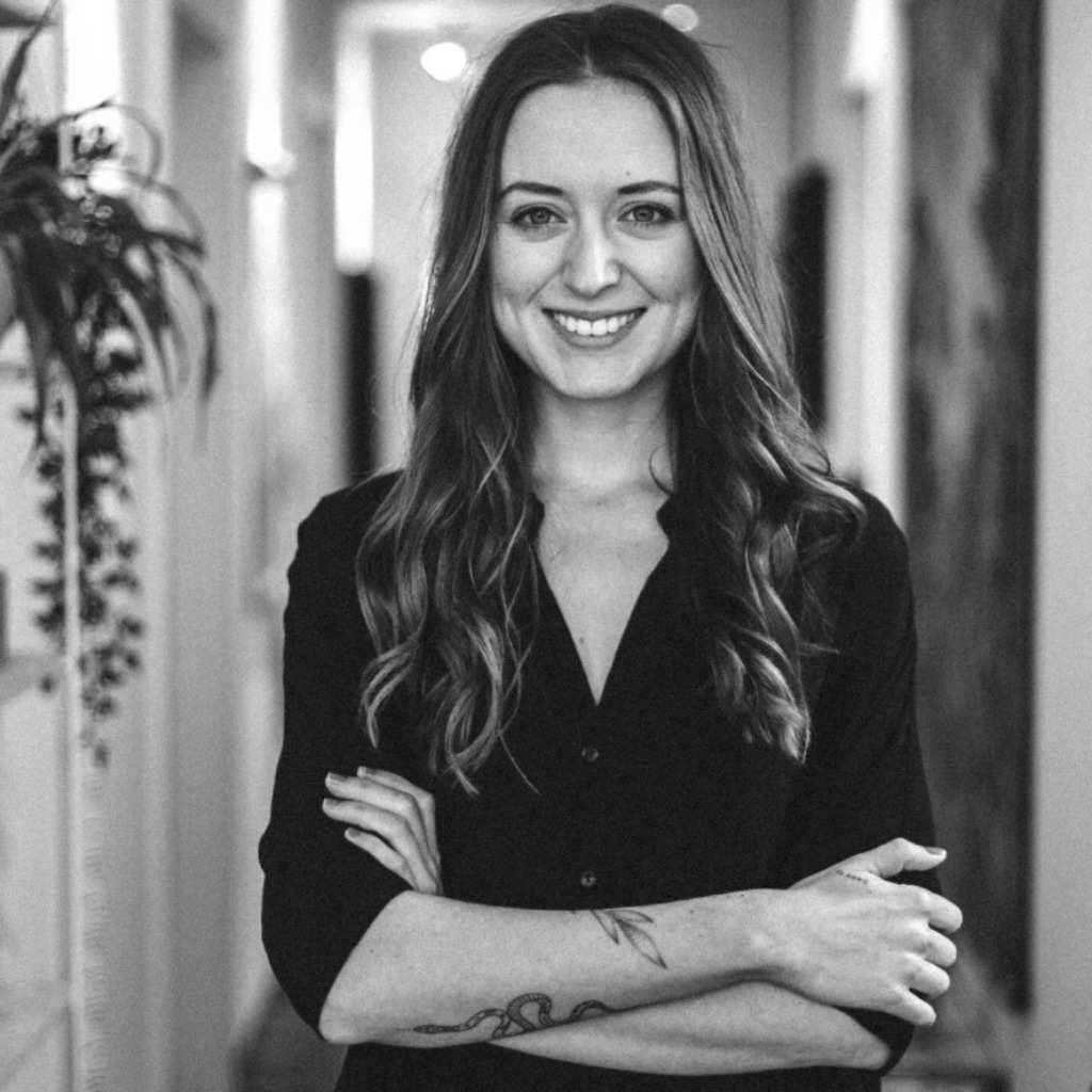 Lisa Hartmann - Grafikdesign und Visuelle Kommunikation - HMKW ...