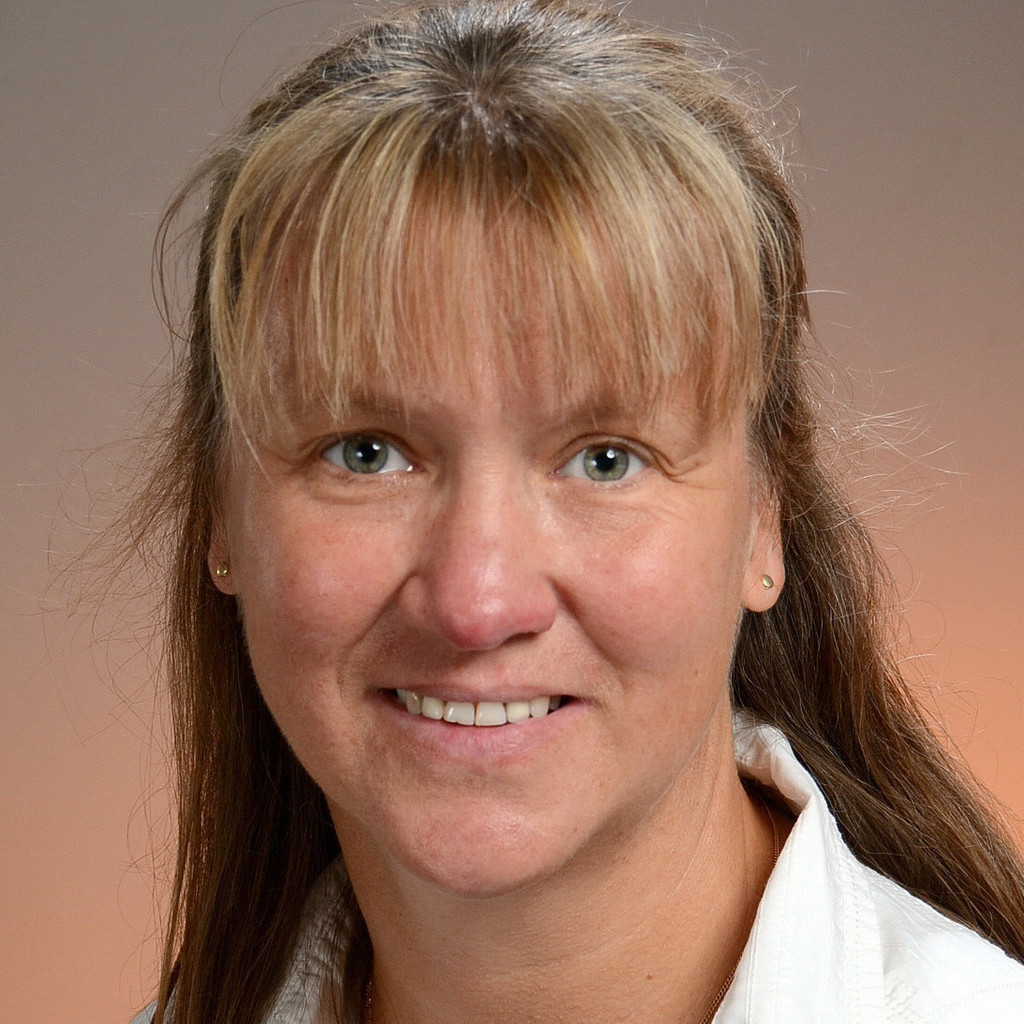 Rebecca Kastner's Instagram, Twitter & Facebook on IDCrawl